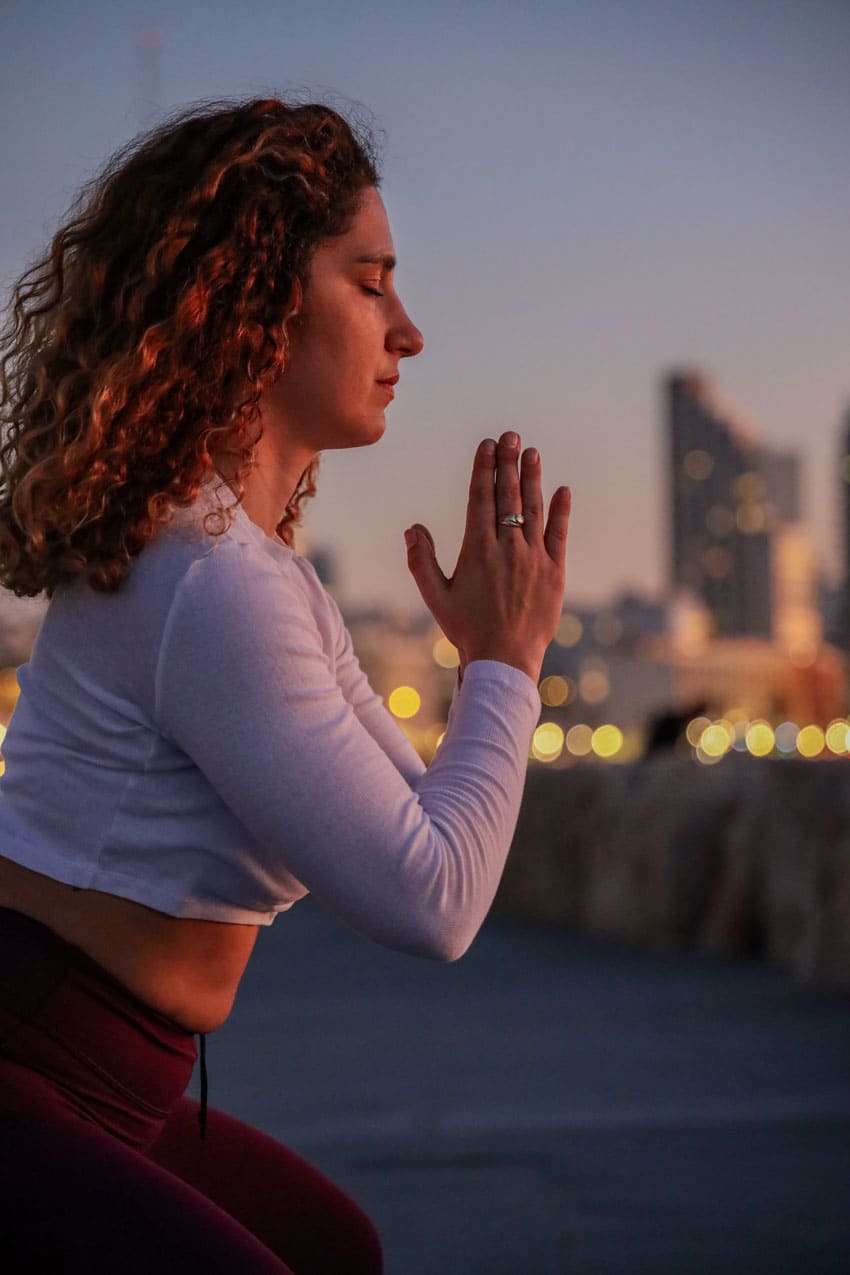 +53 Empowering Affirmations For Bravery [Unleash Your Inner Hero]